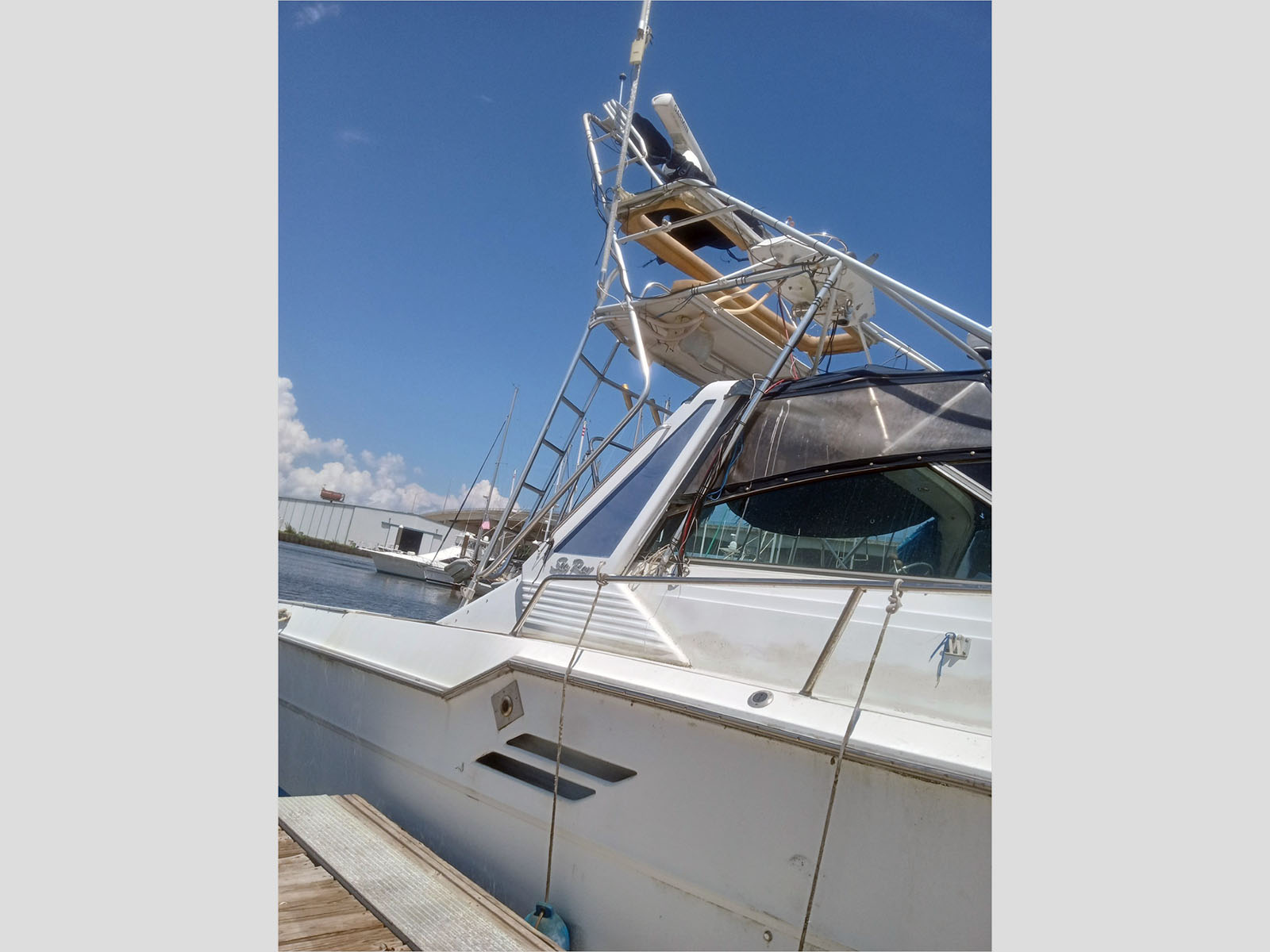 46' Sea Ray 1986 - 460 Express - Certified Sales